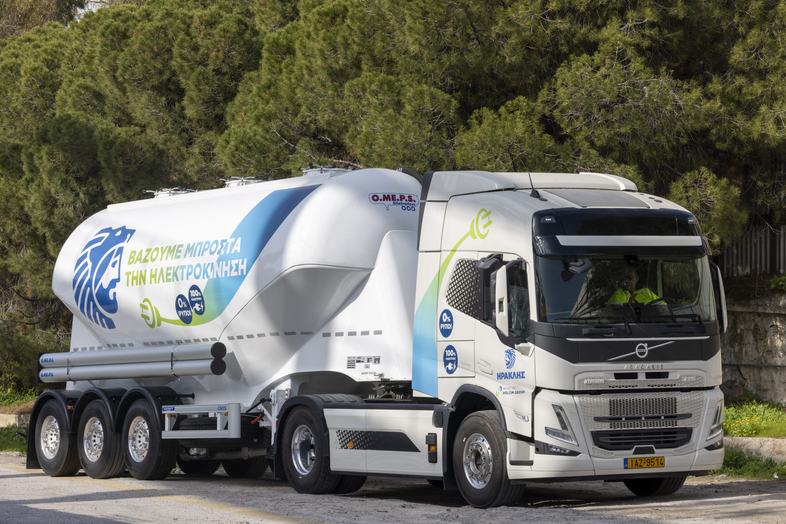 Η Volvo Trucks: Στην Ελλάδα τα πρώτα ηλεκτρικά φορτηγά μεταφοράς ...
